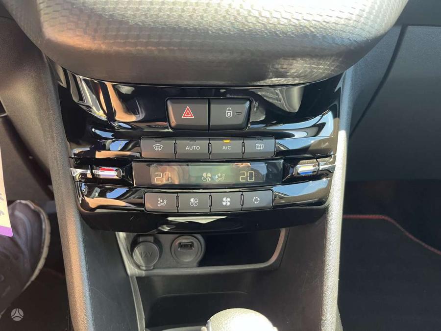 Balts Peugeot 2008 2019 Klaipėda, ar dzinēja tilpumu 1.50 L un nobraukumu 140 tūkst. km par 8850 €, foto 19 vietnē AUTOMOTO.COM.LV