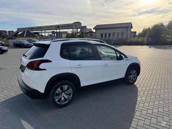 Balts Peugeot 2008 2019 Telšiai, ar dzinēja tilpumu 1.50 L un nobraukumu 235 tūkst. km par 6413 €, foto 8 vietnē AUTOMOTO.COM.LV