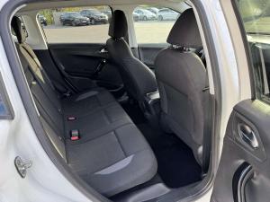 Balts Peugeot 2008 2019 Telšiai, ar dzinēja tilpumu 1.50 L un nobraukumu 235 tūkst. km par 6413 €, foto 18 vietnē AUTOMOTO.COM.LV