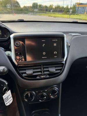 Balts Peugeot 2008 2019 Telšiai, ar dzinēja tilpumu 1.50 L un nobraukumu 235 tūkst. km par 6413 €, foto 25 vietnē AUTOMOTO.COM.LV