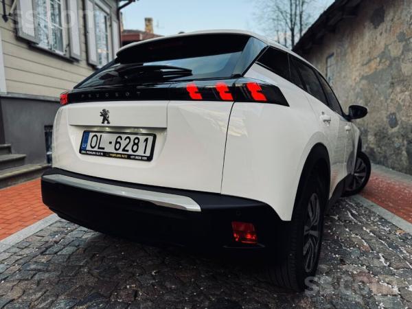 White Peugeot 2008 2020 in Cesis, with an engine capacity of 1.50 L and mileage of 0 thousand km for 11490 €, photo 5 on AUTOMOTO.COM.LV