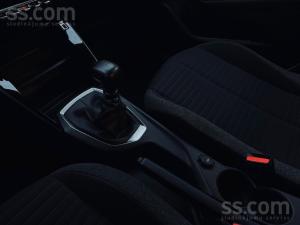 Balts Peugeot 2008 2020 Cēsis, ar dzinēja tilpumu 1.50 L un nobraukumu 0 tūkst. km par 11490 €, foto 19 vietnē AUTOMOTO.COM.LV