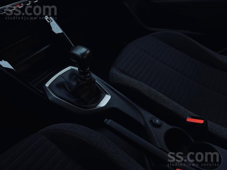 Balts Peugeot 2008 2020 Cēsis, ar dzinēja tilpumu 1.50 L un nobraukumu 0 tūkst. km par 11490 €, foto 19 vietnē AUTOMOTO.COM.LV