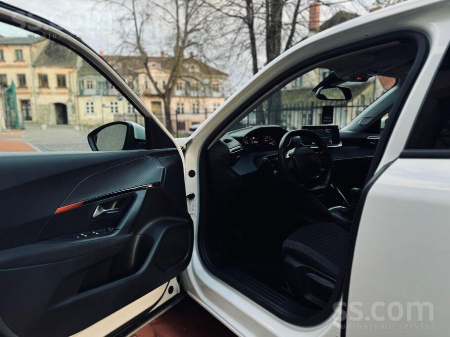 Balts Peugeot 2008 2020 Cēsis, ar dzinēja tilpumu 1.50 L un nobraukumu 0 tūkst. km par 11490 €, foto 21 vietnē AUTOMOTO.COM.LV