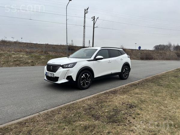 White Peugeot 2008 2020 in Riga, with an engine capacity of 1.50 L and mileage of 199 thousand km for 14000 €, photo 4 on AUTOMOTO.COM.LV