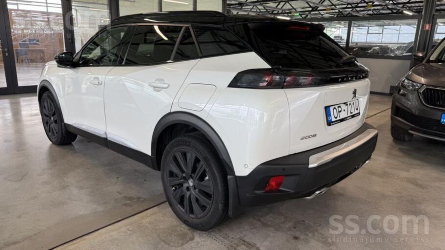 Balts Peugeot 2008 2020 Rīga, ar dzinēja tilpumu 1.20 L un nobraukumu 103 tūkst. km par 13500 €, foto 4 vietnē AUTOMOTO.COM.LV