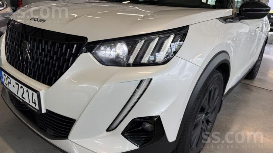 Balts Peugeot 2008 2020 Rīga, ar dzinēja tilpumu 1.20 L un nobraukumu 103 tūkst. km par 13500 €, foto 9 vietnē AUTOMOTO.COM.LV