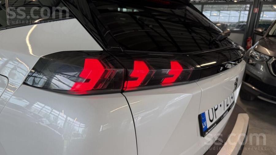 Balts Peugeot 2008 2020 Rīga, ar dzinēja tilpumu 1.20 L un nobraukumu 103 tūkst. km par 13500 €, foto 10 vietnē AUTOMOTO.COM.LV