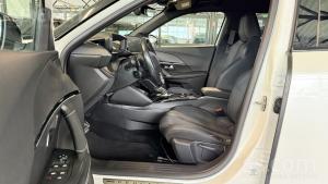 Balts Peugeot 2008 2020 Rīga, ar dzinēja tilpumu 1.20 L un nobraukumu 103 tūkst. km par 13500 €, foto 11 vietnē AUTOMOTO.COM.LV