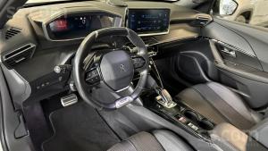 Balts Peugeot 2008 2020 Rīga, ar dzinēja tilpumu 1.20 L un nobraukumu 103 tūkst. km par 13500 €, foto 12 vietnē AUTOMOTO.COM.LV