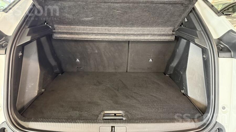Balts Peugeot 2008 2020 Rīga, ar dzinēja tilpumu 1.20 L un nobraukumu 103 tūkst. km par 13500 €, foto 14 vietnē AUTOMOTO.COM.LV