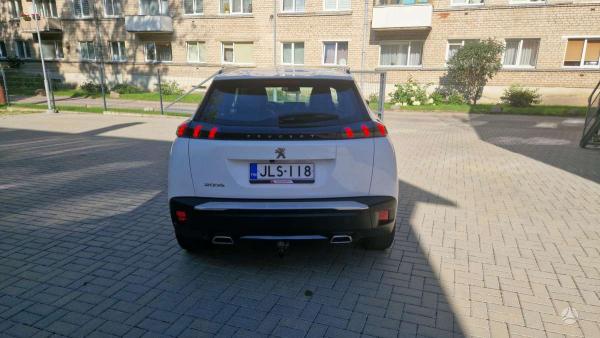 White Peugeot 2008 2020 in Siauliai, with an engine capacity of 1.20 L and mileage of 127 thousand km for 12500 €, photo 6 on AUTOMOTO.COM.LV