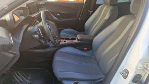 Balts Peugeot 2008 2020 Šauļi, ar dzinēja tilpumu 1.20 L un nobraukumu 127 tūkst. km par 12500 €, foto 11 vietnē AUTOMOTO.COM.LV