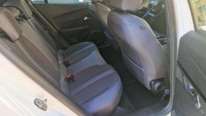 Balts Peugeot 2008 2020 Šauļi, ar dzinēja tilpumu 1.20 L un nobraukumu 127 tūkst. km par 12500 €, foto 15 vietnē AUTOMOTO.COM.LV