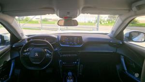 Balts Peugeot 2008 2020 Šauļi, ar dzinēja tilpumu 1.20 L un nobraukumu 127 tūkst. km par 12500 €, foto 20 vietnē AUTOMOTO.COM.LV