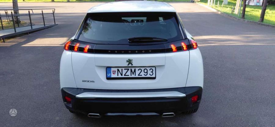 Balts Peugeot 2008 2020 Kauņa, ar dzinēja tilpumu 1.20 L un nobraukumu 85 tūkst. km par 11200 €, foto 7 vietnē AUTOMOTO.COM.LV
