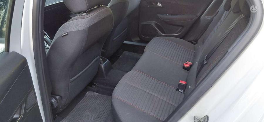 Balts Peugeot 2008 2020 Kauņa, ar dzinēja tilpumu 1.20 L un nobraukumu 85 tūkst. km par 11200 €, foto 15 vietnē AUTOMOTO.COM.LV