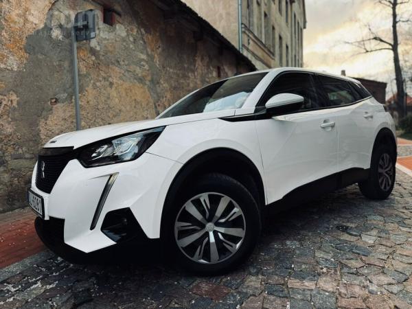 White Peugeot 2008 2020 in Cesis, with an engine capacity of 1.50 L and mileage of 243 thousand km for 10999 €, photo 2 on AUTOMOTO.COM.LV