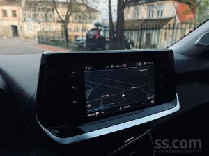 White Peugeot 2008 2020 in Cesis, with an engine capacity of 1.50 L and mileage of 243 thousand km for 10999 €, photo 12 on AUTOMOTO.COM.LV