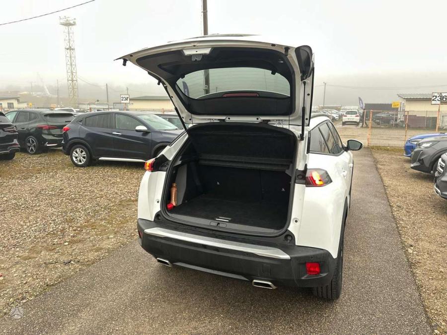 White Peugeot 2008 2021 in Vilnius, with an engine capacity of 1.20 L and mileage of 164 thousand km for 12800 €, photo 24 on AUTOMOTO.COM.LV