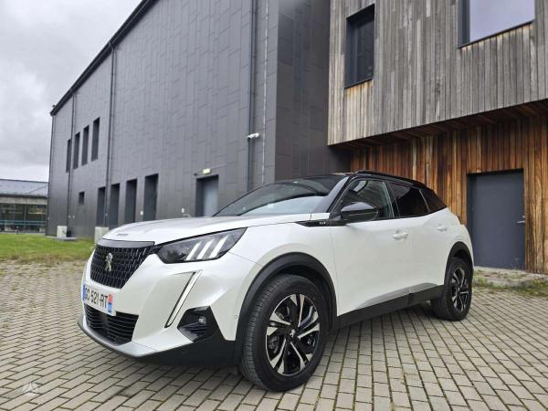 White Peugeot 2008 2021 in Taurage, with an engine capacity of 1.50 L and mileage of 227 thousand km for 14700 €, photo 3 on AUTOMOTO.COM.LV