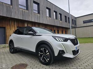 White Peugeot 2008 2021 in Taurage, with an engine capacity of 1.50 L and mileage of 227 thousand km for 14700 €, photo 4 on AUTOMOTO.COM.LV