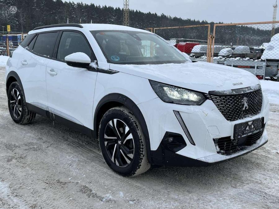White Peugeot 2008 2021 in Vilnius, with an engine capacity of 1.20 L and mileage of 148 thousand km for 12100 €, photo 7 on AUTOMOTO.COM.LV