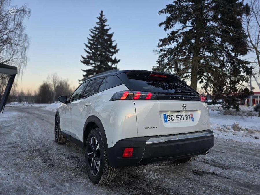 White Peugeot 2008 2021 in Taurage, with an engine capacity of 1.50 L and mileage of 227 thousand km for 14300 €, photo 8 on AUTOMOTO.COM.LV