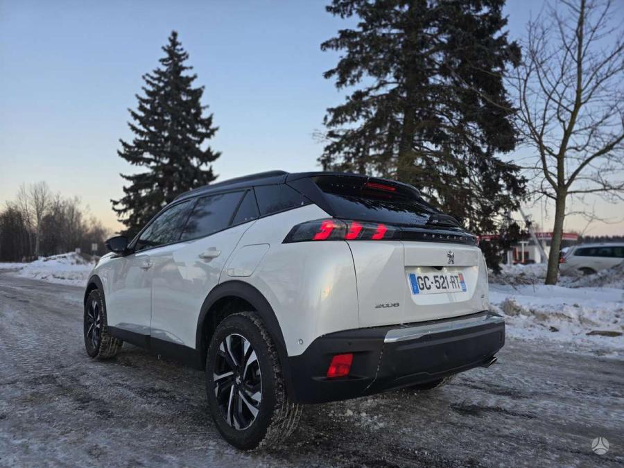 White Peugeot 2008 2021 in Taurage, with an engine capacity of 1.50 L and mileage of 227 thousand km for 14300 €, photo 9 on AUTOMOTO.COM.LV