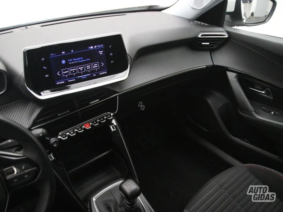 Balts Peugeot 2008 2021 Viļņa, ar dzinēja tilpumu 1.20 L un nobraukumu 125 tūkst. km par 11799 €, foto 22 vietnē AUTOMOTO.COM.LV