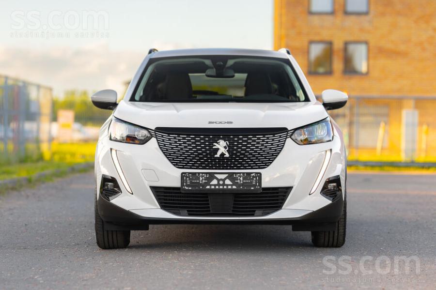 Balts Peugeot 2008 2021 Jelgava, ar dzinēja tilpumu 1.20 L un nobraukumu 105 tūkst. km par 10990 €, foto 6 vietnē AUTOMOTO.COM.LV