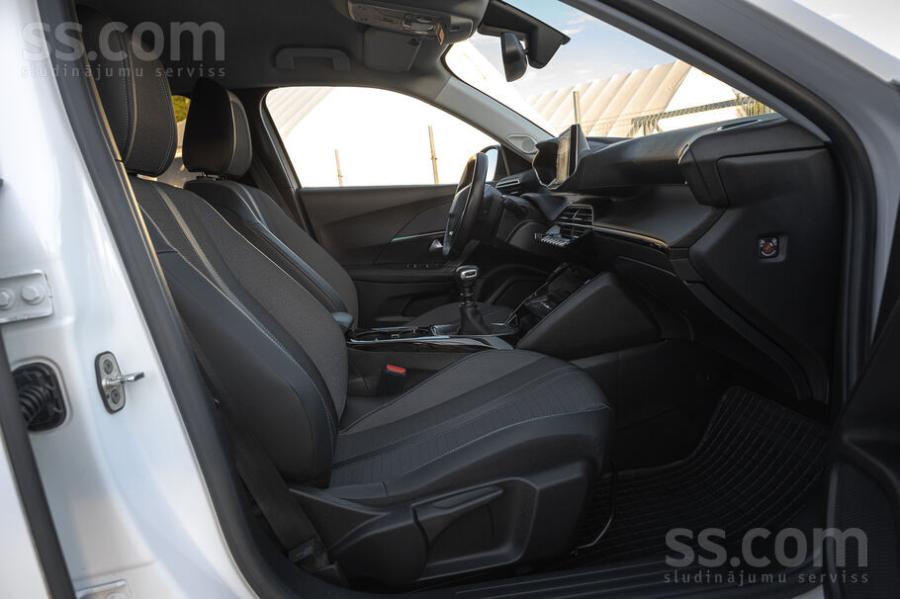 Balts Peugeot 2008 2021 Jelgava, ar dzinēja tilpumu 1.20 L un nobraukumu 105 tūkst. km par 10990 €, foto 8 vietnē AUTOMOTO.COM.LV