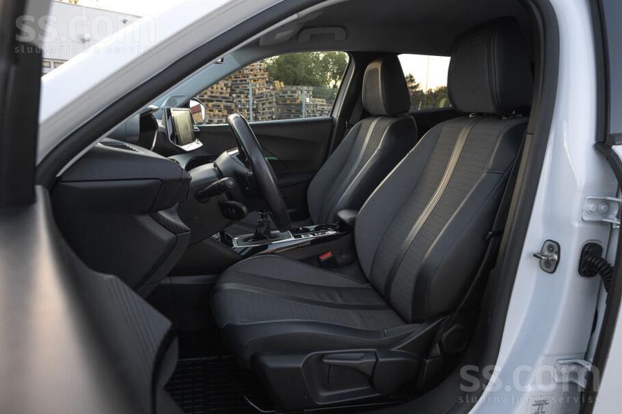 Balts Peugeot 2008 2021 Jelgava, ar dzinēja tilpumu 1.20 L un nobraukumu 105 tūkst. km par 10990 €, foto 16 vietnē AUTOMOTO.COM.LV
