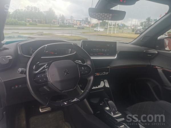 White Peugeot 2008 2021 in Riga, with an engine capacity of 1.50 L and mileage of 55 thousand km for 17300 €, photo 5 on AUTOMOTO.COM.LV
