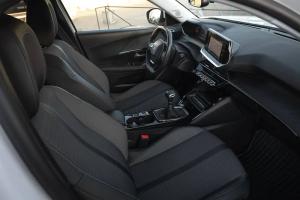 Balts Peugeot 2008 2021 Jelgava, ar dzinēja tilpumu 1.20 L un nobraukumu 105 tūkst. km par 10990 €, foto 9 vietnē AUTOMOTO.COM.LV
