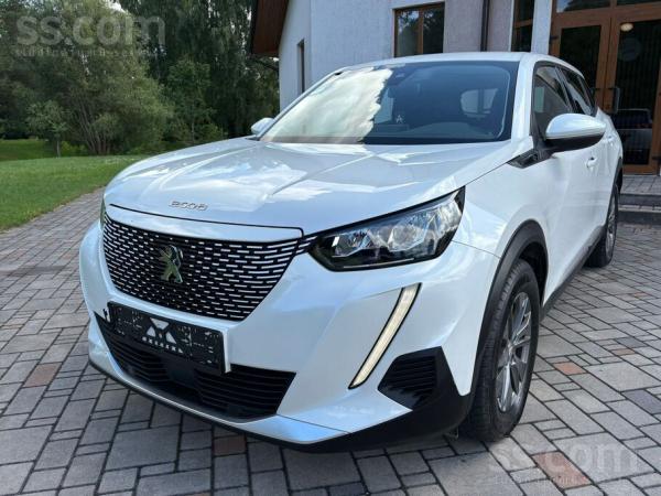 White Peugeot 2008 2021 in Jelgava, with an engine capacity of 0.00 L and mileage of 52 thousand km for 16800 €, photo 1 on AUTOMOTO.COM.LV