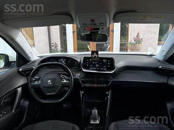 White Peugeot 2008 2021 in Jelgava, with an engine capacity of 0.00 L and mileage of 52 thousand km for 16800 €, photo 10 on AUTOMOTO.COM.LV