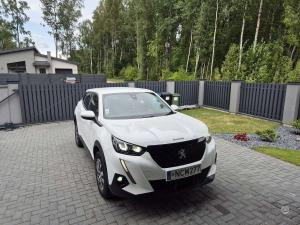 White Peugeot 2008 2021 in Siauliai, with an engine capacity of 1.50 L and mileage of 219 thousand km for 8900 €, photo  on AUTOMOTO.COM.LV