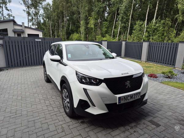 Balts Peugeot 2008 2021 Šauļi, ar dzinēja tilpumu 1.50 L un nobraukumu 219 tūkst. km par 8900 €, foto 2 vietnē AUTOMOTO.COM.LV