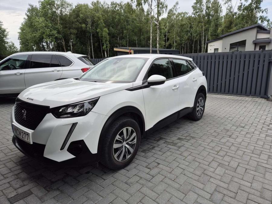 Balts Peugeot 2008 2021 Šauļi, ar dzinēja tilpumu 1.50 L un nobraukumu 219 tūkst. km par 8900 €, foto 5 vietnē AUTOMOTO.COM.LV