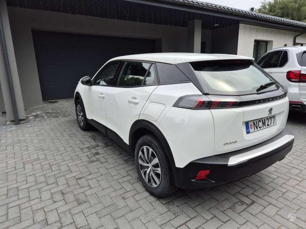 Balts Peugeot 2008 2021 Šauļi, ar dzinēja tilpumu 1.50 L un nobraukumu 219 tūkst. km par 8900 €, foto 6 vietnē AUTOMOTO.COM.LV