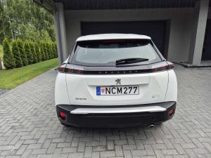 Balts Peugeot 2008 2021 Šauļi, ar dzinēja tilpumu 1.50 L un nobraukumu 219 tūkst. km par 8900 €, foto 9 vietnē AUTOMOTO.COM.LV
