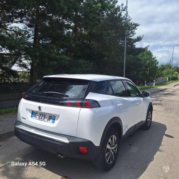 White Peugeot 2008 2021 in Taurage, with an engine capacity of 1.50 L and mileage of 197 thousand km for 10999 €, photo 4 on AUTOMOTO.COM.LV