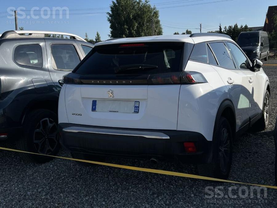 White Peugeot 2008 2021 in Jelgava, with an engine capacity of 1.50 L and mileage of 0 thousand km for 10500 €, photo 7 on AUTOMOTO.COM.LV