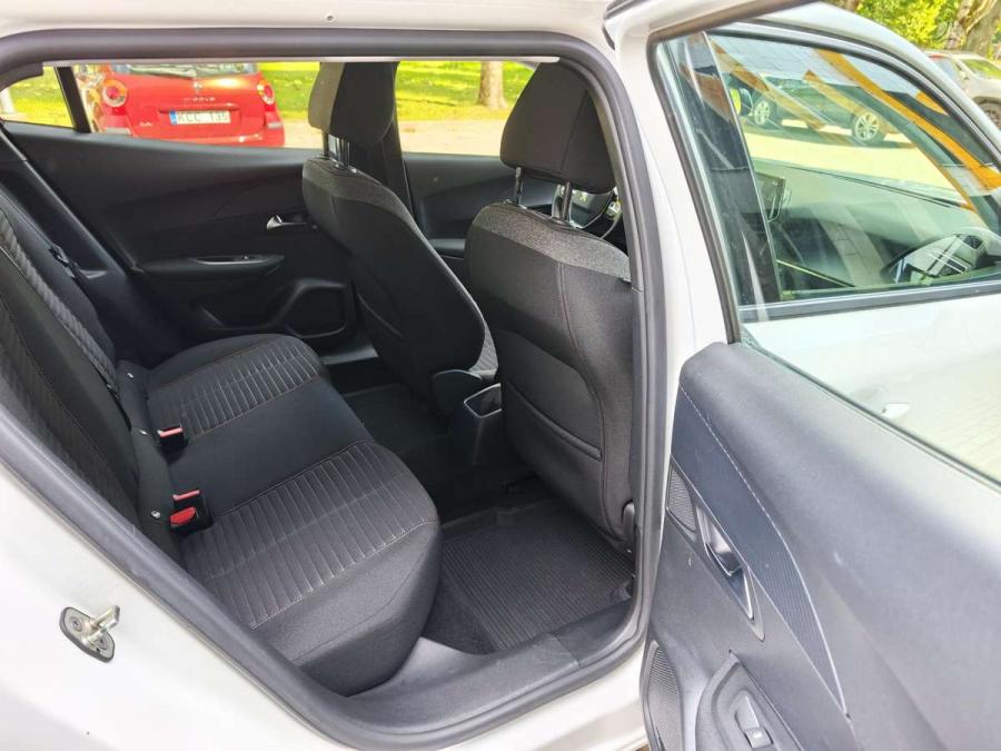 White Peugeot 2008 2021 in Taurage, with an engine capacity of 1.50 L and mileage of 180 thousand km for 10700 €, photo 11 on AUTOMOTO.COM.LV