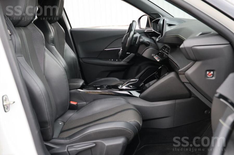 White Peugeot 2008 2021 in Tukums, with an engine capacity of 1.50 L and mileage of 65 thousand km for 15000 €, photo 7 on AUTOMOTO.COM.LV