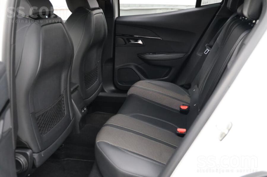 White Peugeot 2008 2021 in Tukums, with an engine capacity of 1.50 L and mileage of 65 thousand km for 15000 €, photo 12 on AUTOMOTO.COM.LV