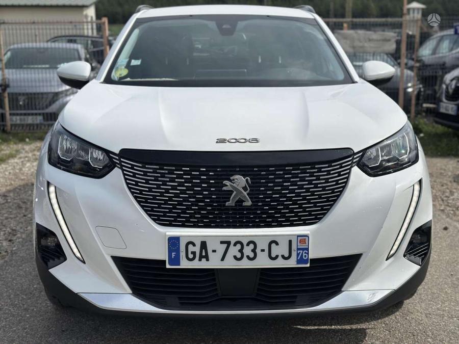 White Peugeot 2008 2021 in Vilnius, with an engine capacity of 1.50 L and mileage of 190 thousand km for 11978 €, photo 3 on AUTOMOTO.COM.LV