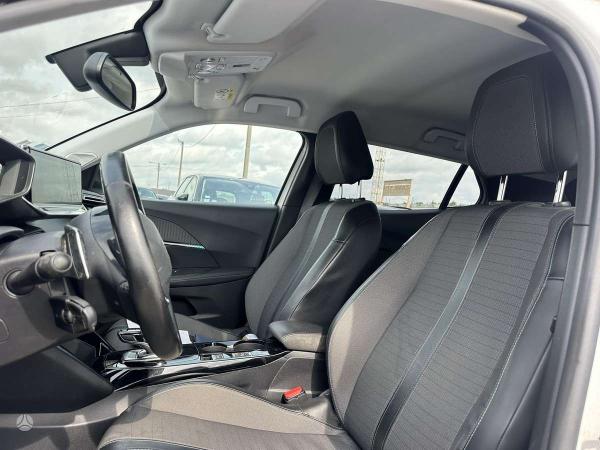 Peugeot 2008 2021 Viļņa vietnē Balts Peugeot 2008 2021 Viļņa, ar dzinēja tilpumu 1.50 L un nobraukumu 190 tūkst. km par 11978 €, foto 11 vietnē AUTOMOTO.COM.LV