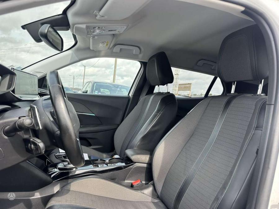 White Peugeot 2008 2021 in Vilnius, with an engine capacity of 1.50 L and mileage of 190 thousand km for 11978 €, photo 11 on AUTOMOTO.COM.LV